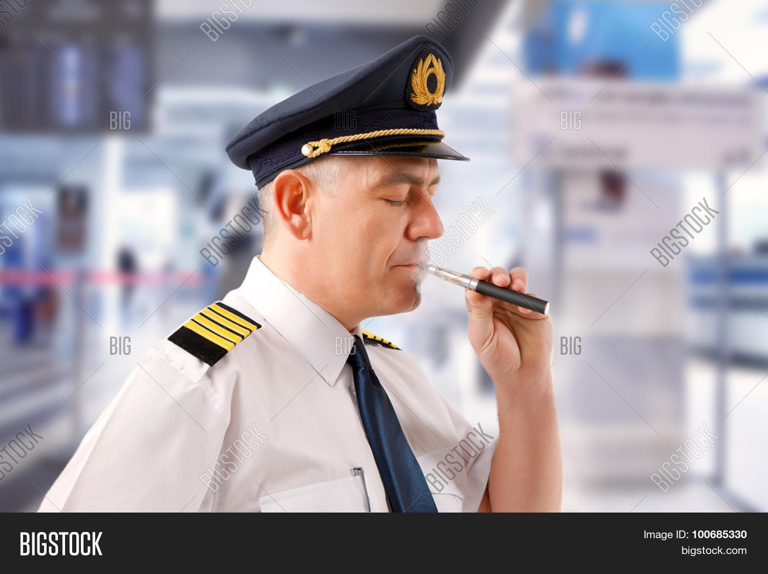 Airline Pilot Wearing Image & Photo (Free Trial) | Bigstock