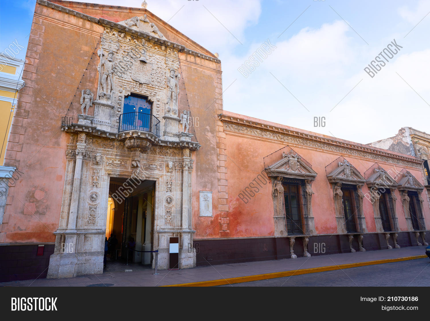 Merida Montejo House Image & Photo (Free Trial) | Bigstock