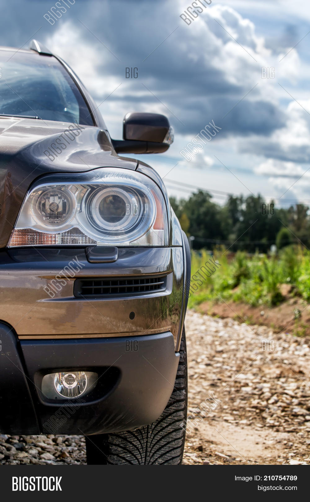 Car's Single Headlamp Image & Photo (Free Trial) | Bigstock