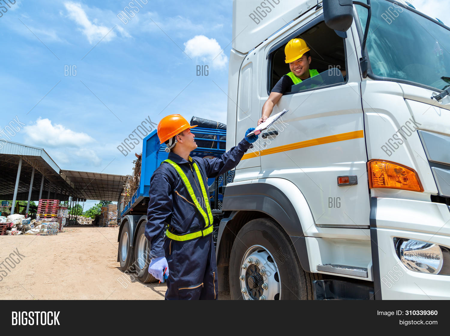 Imagen y foto Garbage Engineer, (prueba gratis) | Bigstock