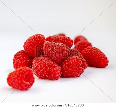 Red Raspberries Images, Illustrations & Vectors (Free) - Bigstock