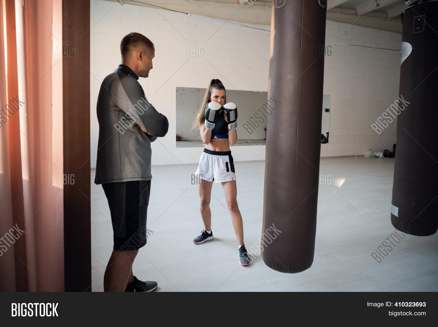 Woman Training Boxing Image & Photo (Free Trial) | Bigstock