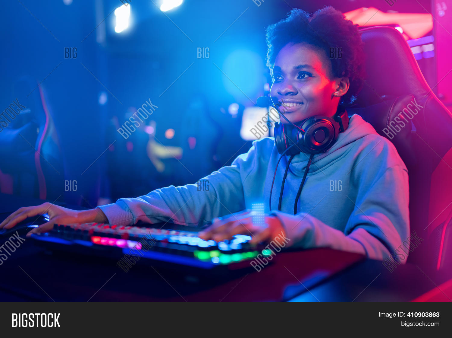 Professional Streamer Image & Photo (Free Trial) | Bigstock