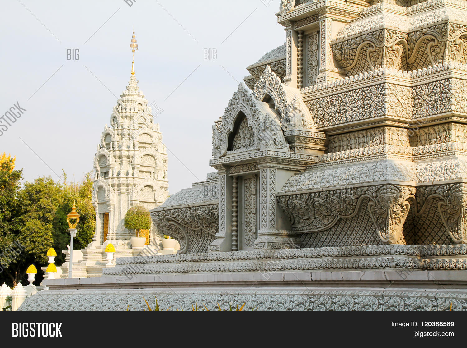 Royal Palace Temple Image & Photo (Free Trial) | Bigstock