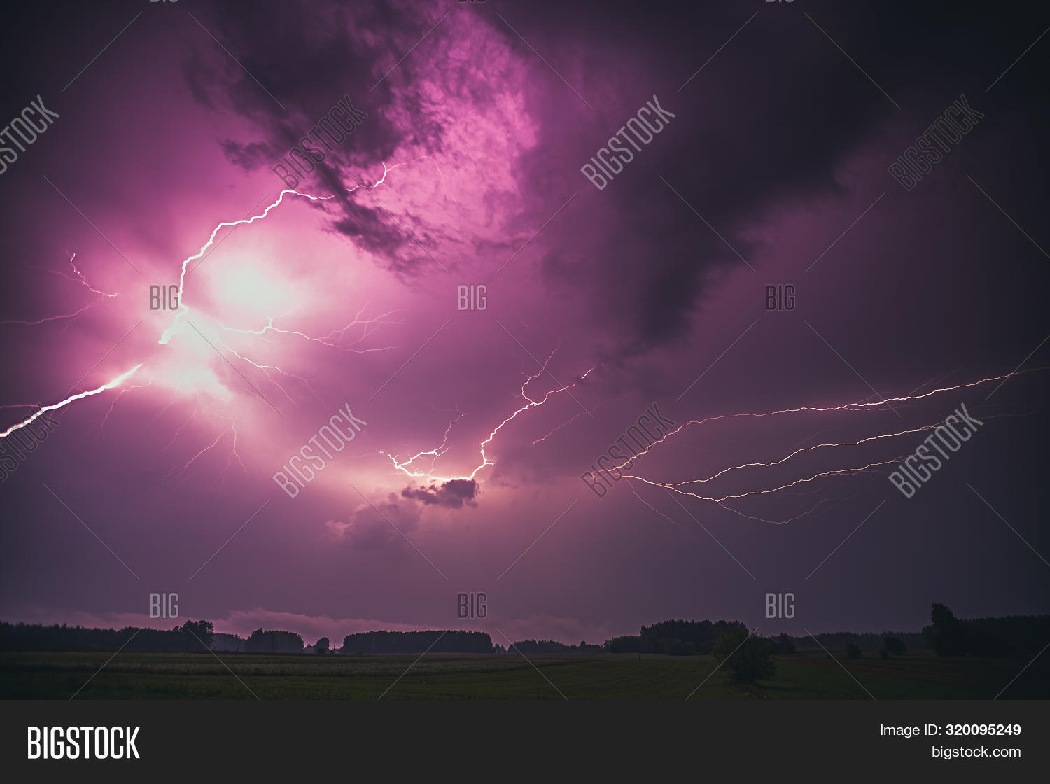 Lightning Dramatic Image & Photo (Free Trial) | Bigstock