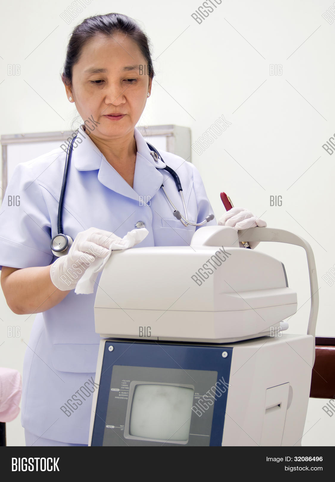 Nurse Cleaning Image & Photo (Free Trial) | Bigstock