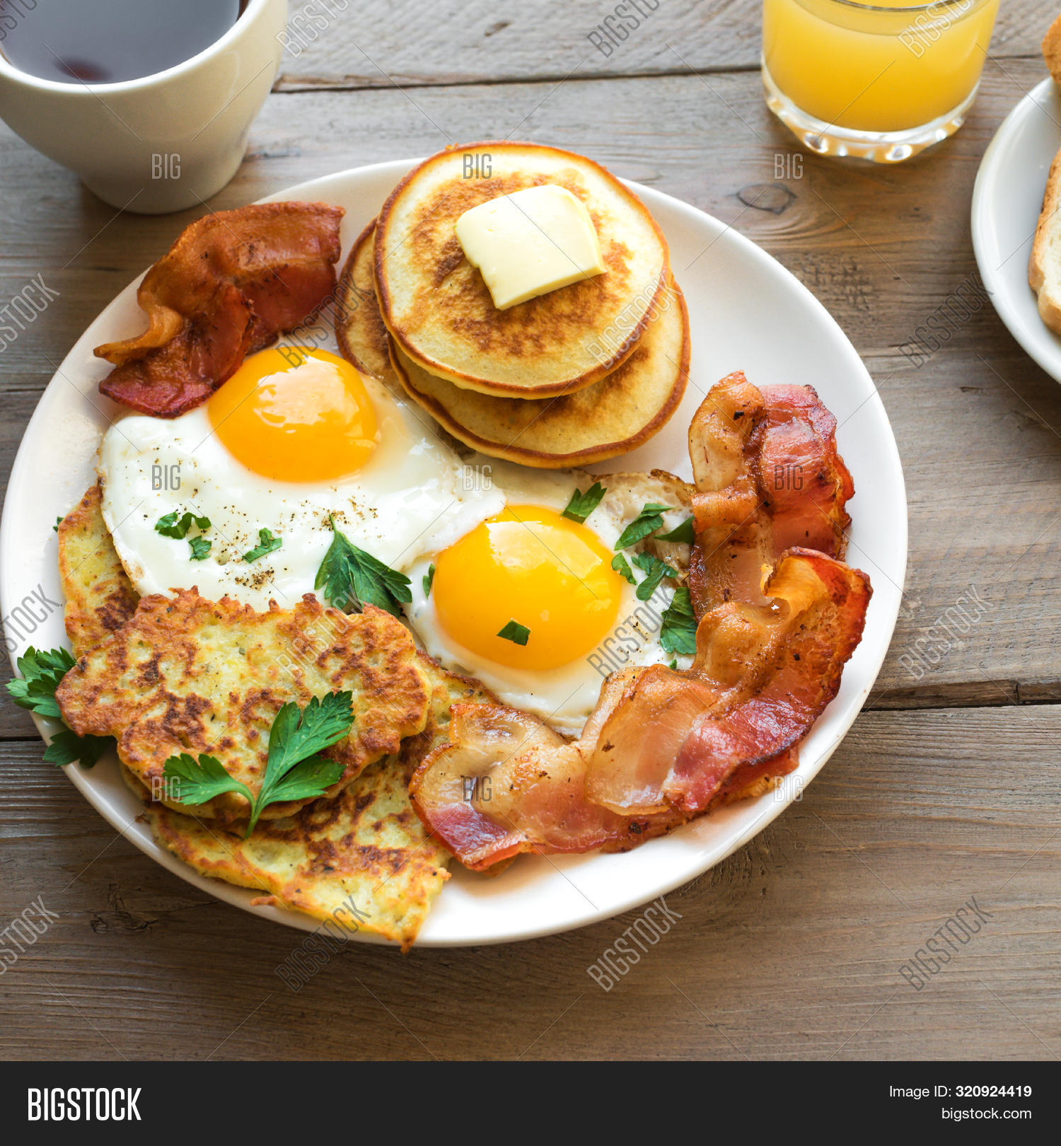 Full American Image & Photo (Free Trial) | Bigstock