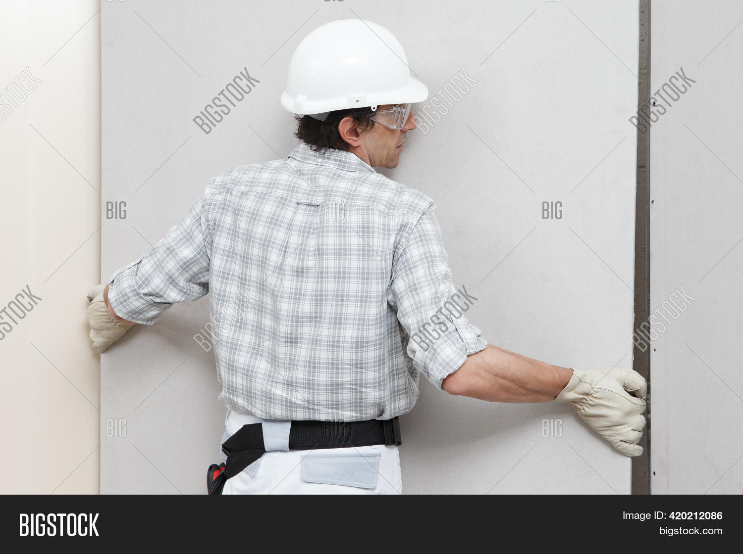 Man Drywall Worker Image & Photo (Free Trial) | Bigstock