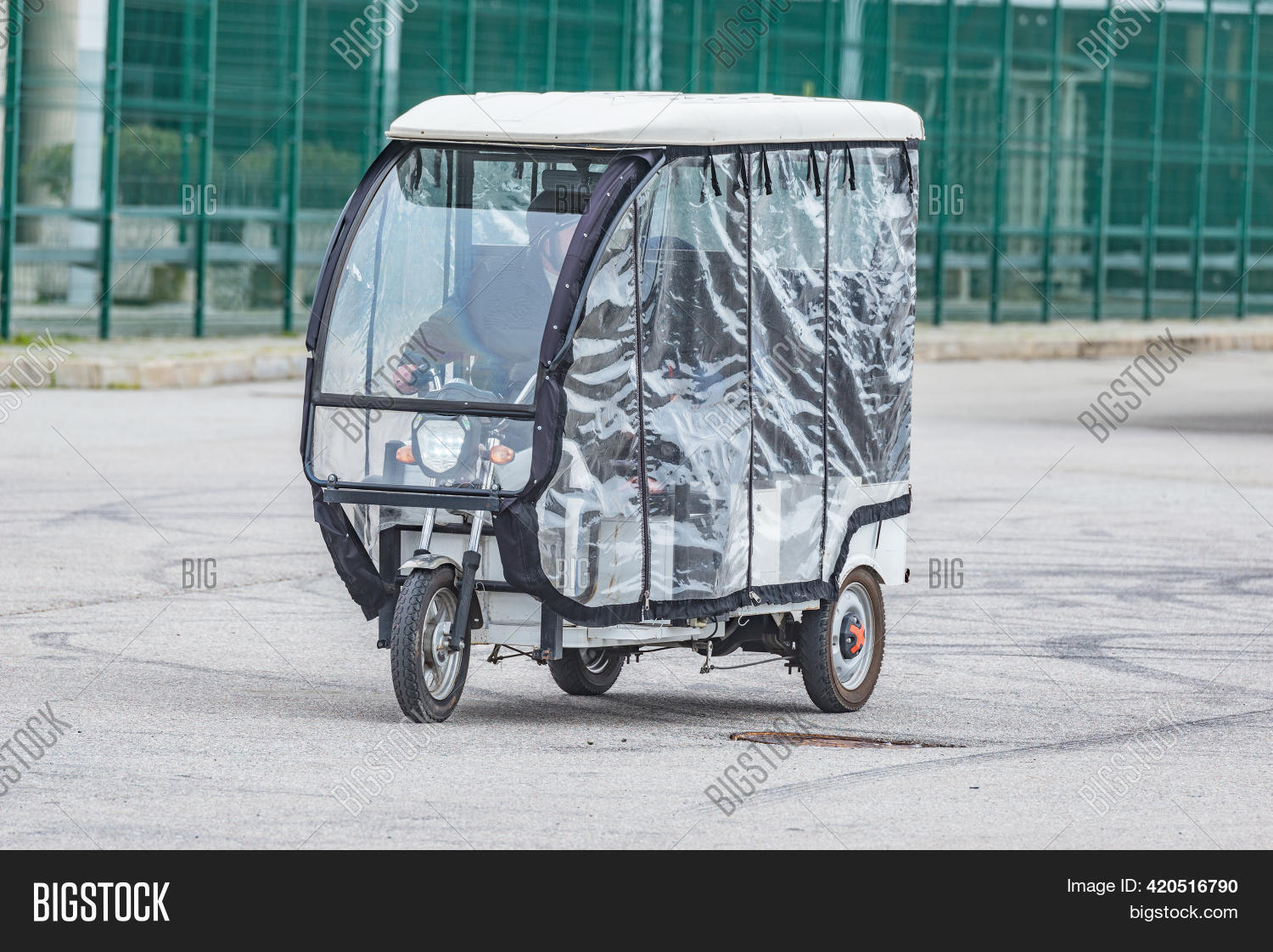 Moto-rickshaw Image & Photo (Free Trial) | Bigstock