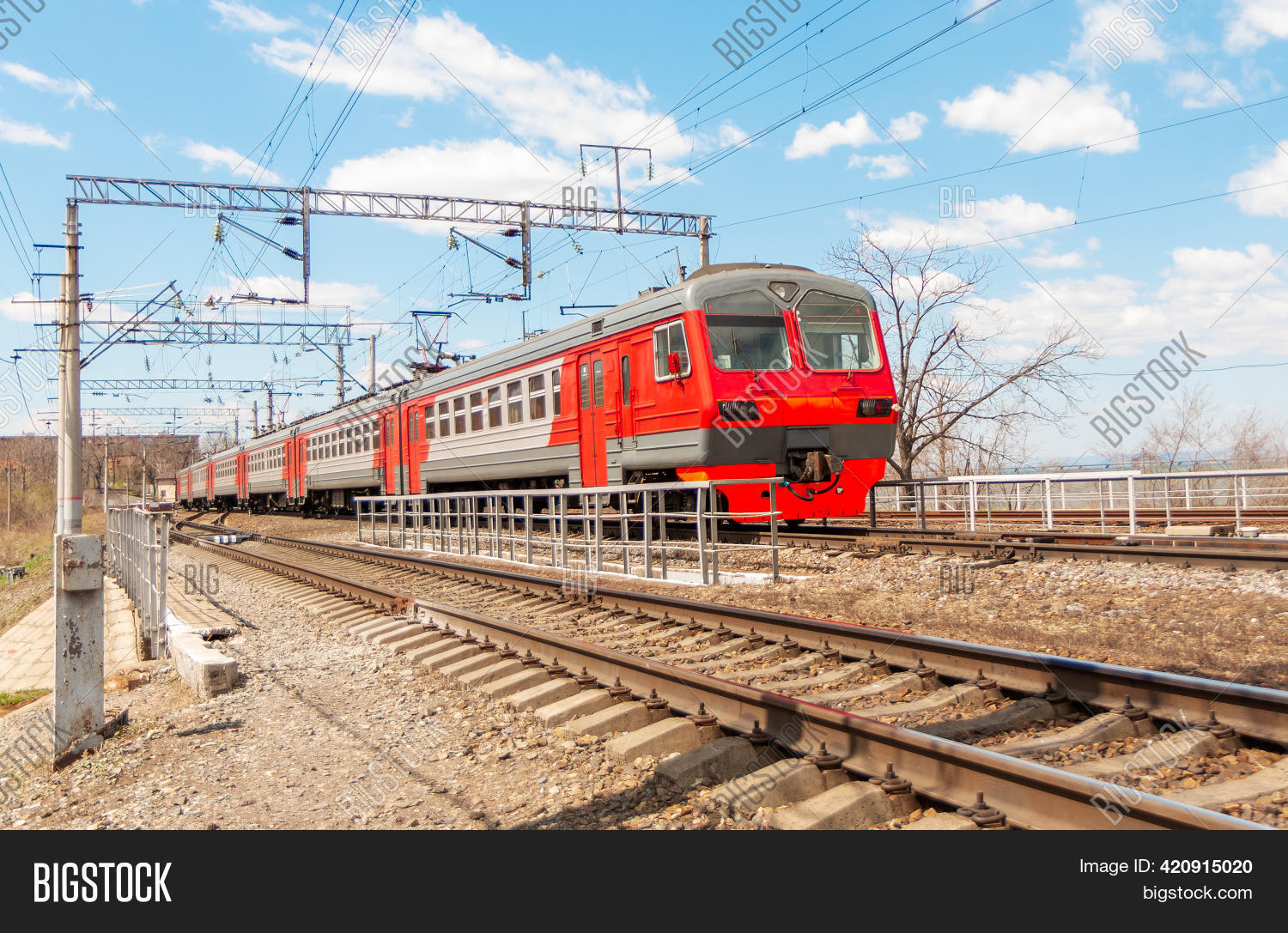 Electric Train Runs On Image & Photo (Free Trial) | Bigstock