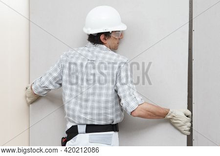 Man Drywall Worker Image & Photo (Free Trial) | Bigstock