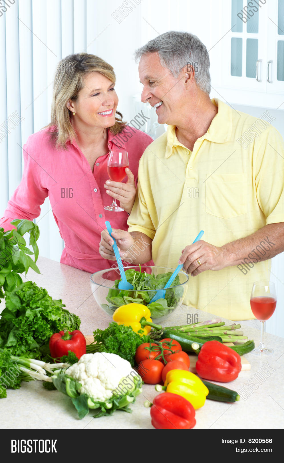 Seniors Kitchen Image & Photo (Free Trial) | Bigstock