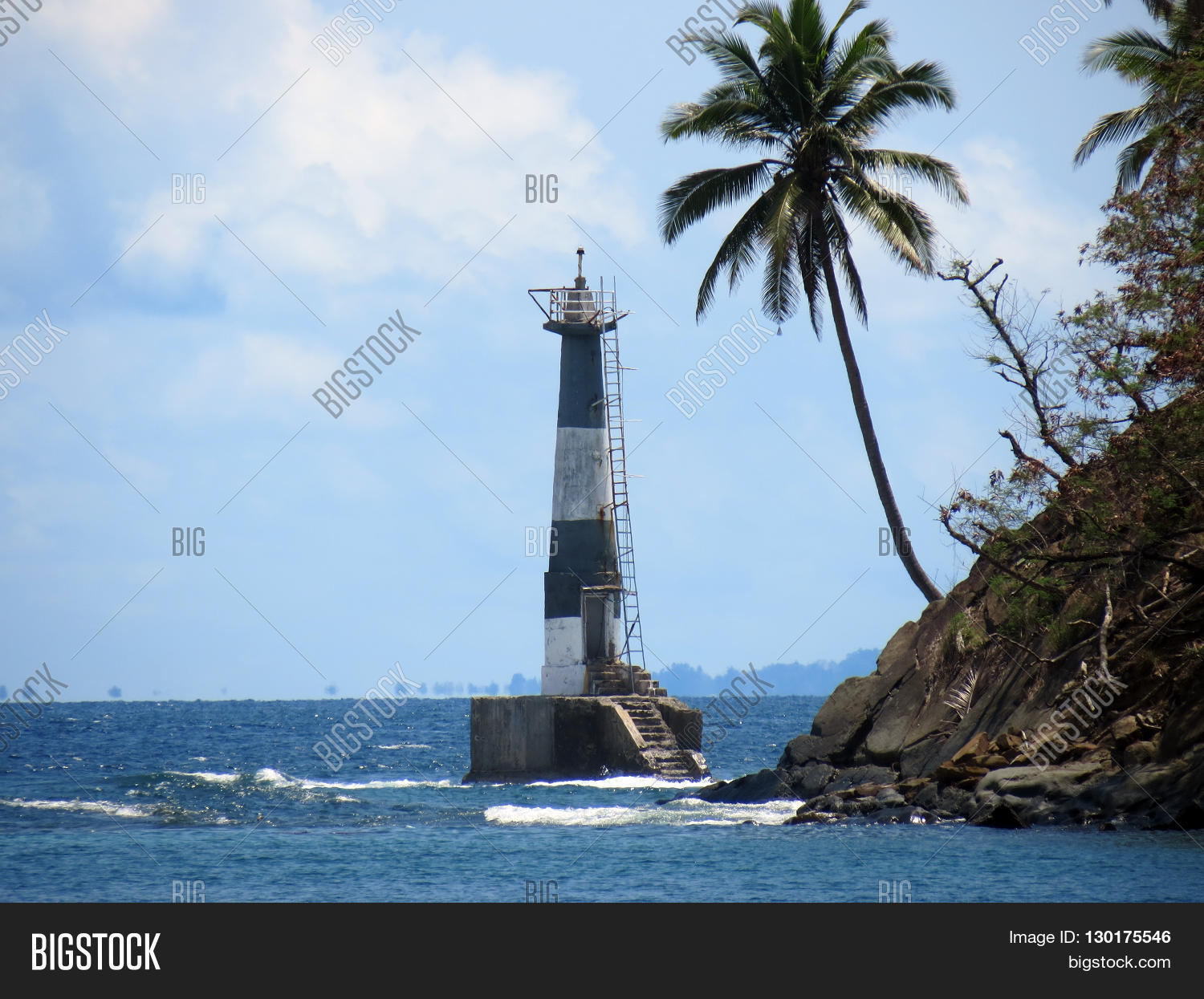 Lighthouse Damaged By Image & Photo (Free Trial) | Bigstock