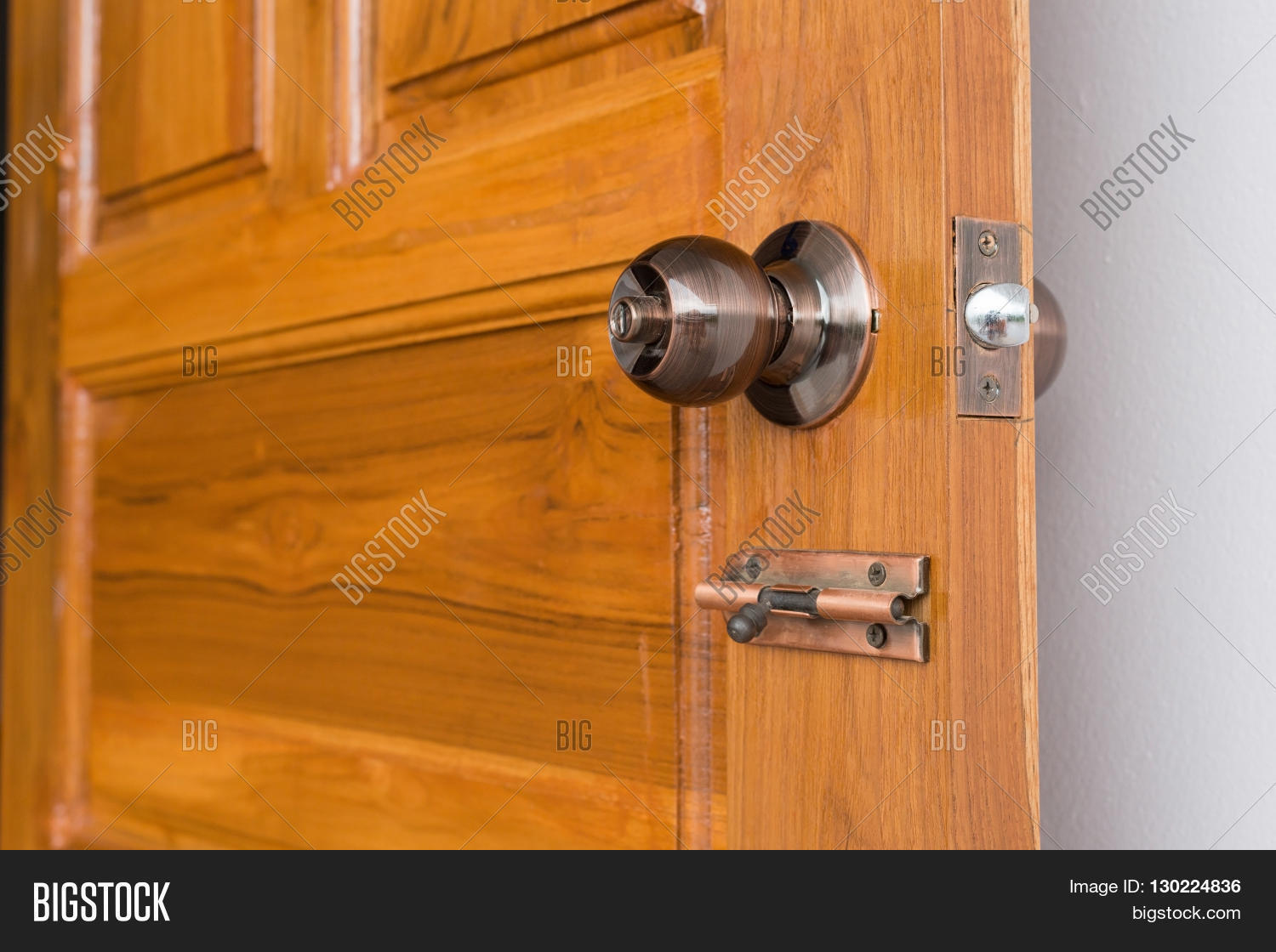 Door Knob Keyhole On Image & Photo (Free Trial) | Bigstock