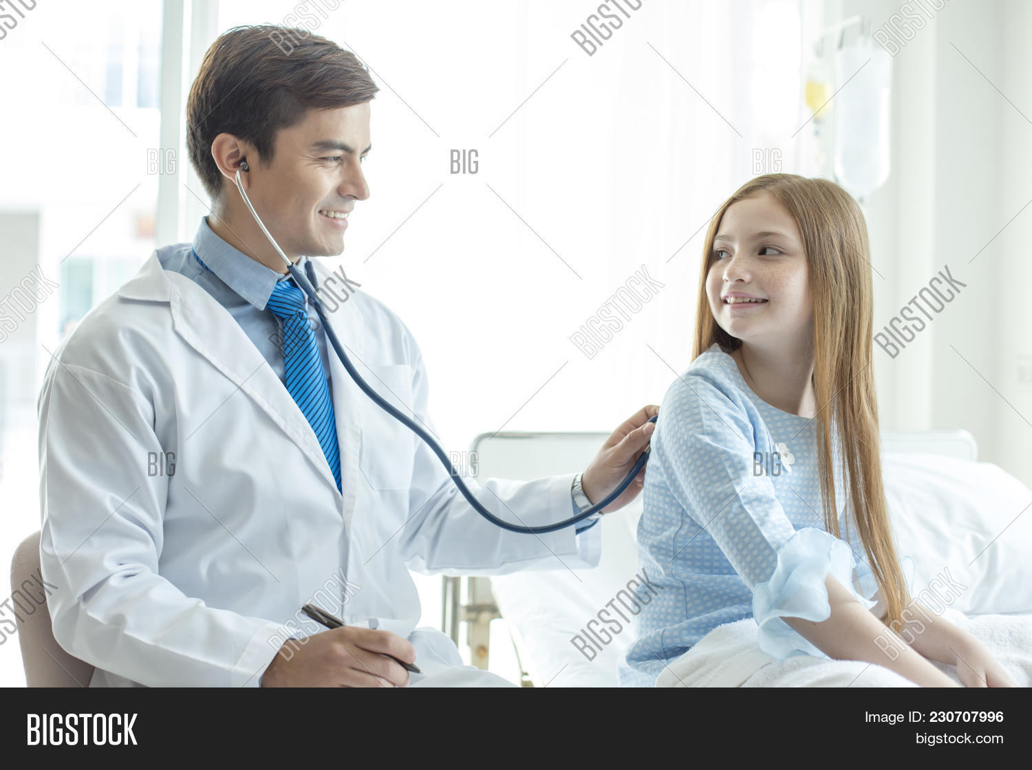Doctor Listen Girl Image & Photo (Free Trial) | Bigstock