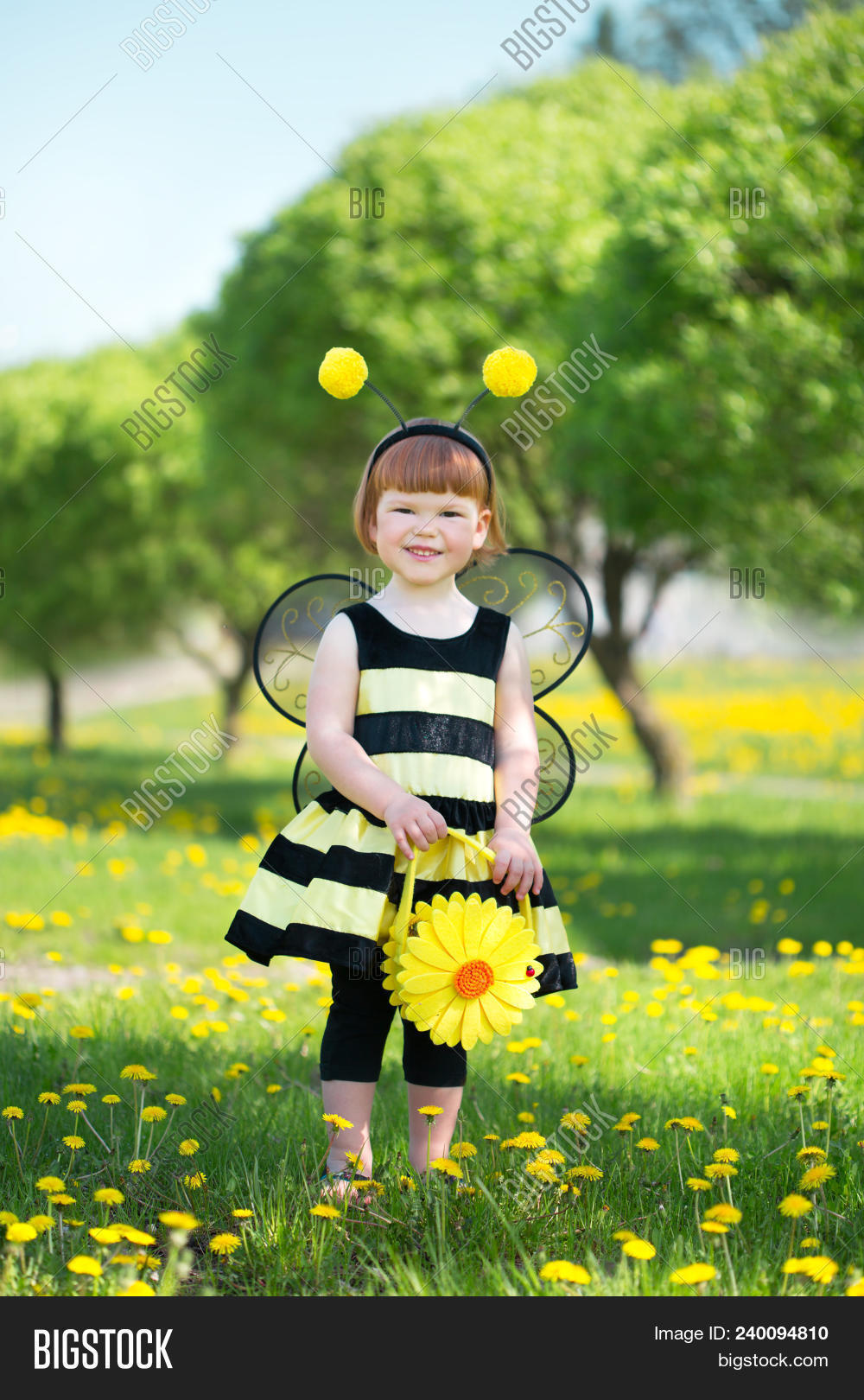 Happy Little Girl Bee Image & Photo (Free Trial) | Bigstock