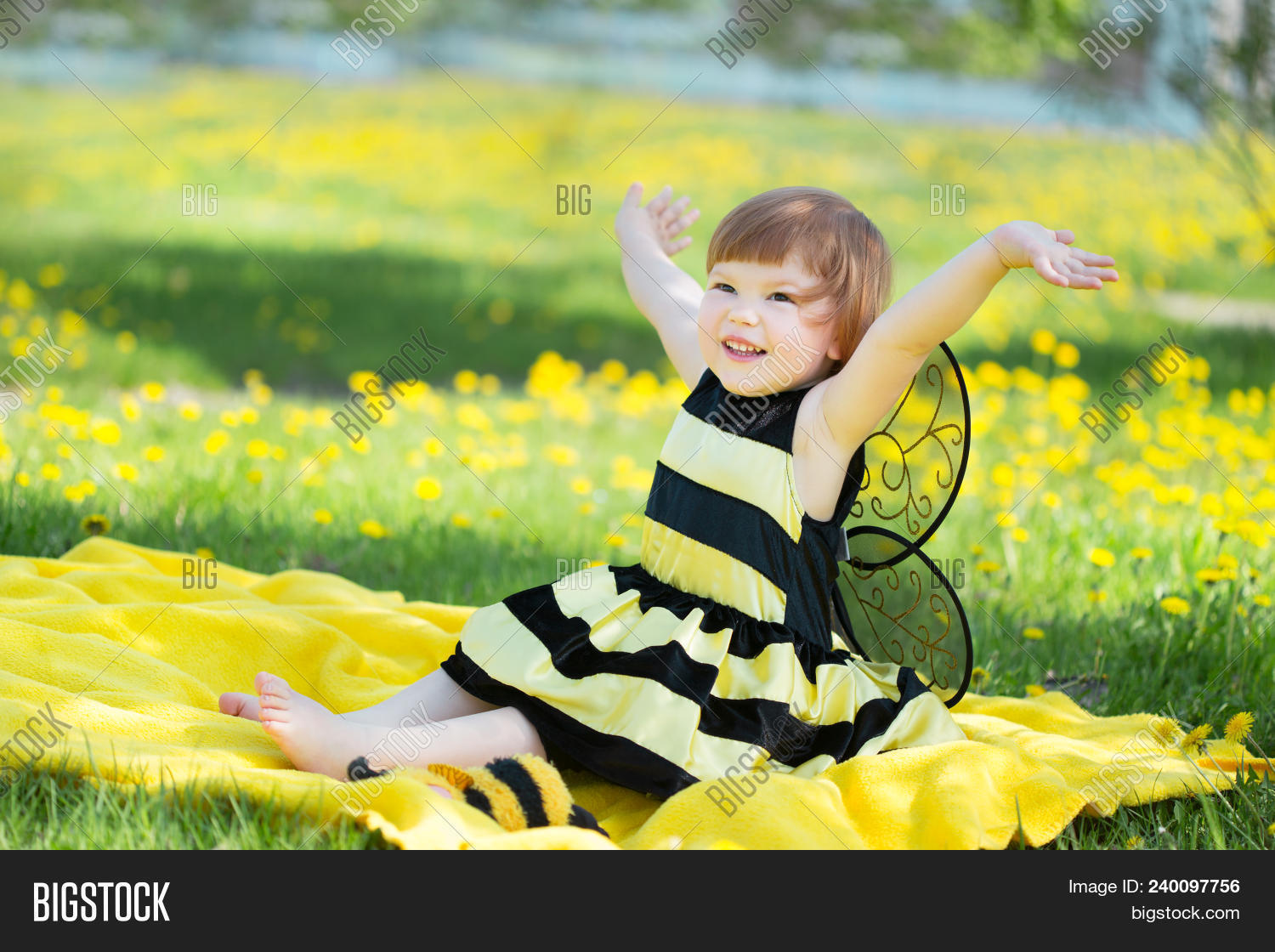 Happy Little Girl Bee Image & Photo (Free Trial) | Bigstock
