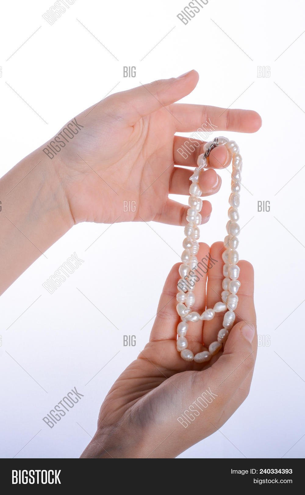 Hand Holding Pearl Image & Photo (Free Trial) | Bigstock