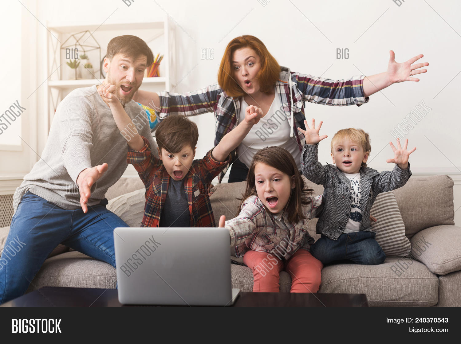 Family Watching Game Image & Photo (Free Trial) | Bigstock