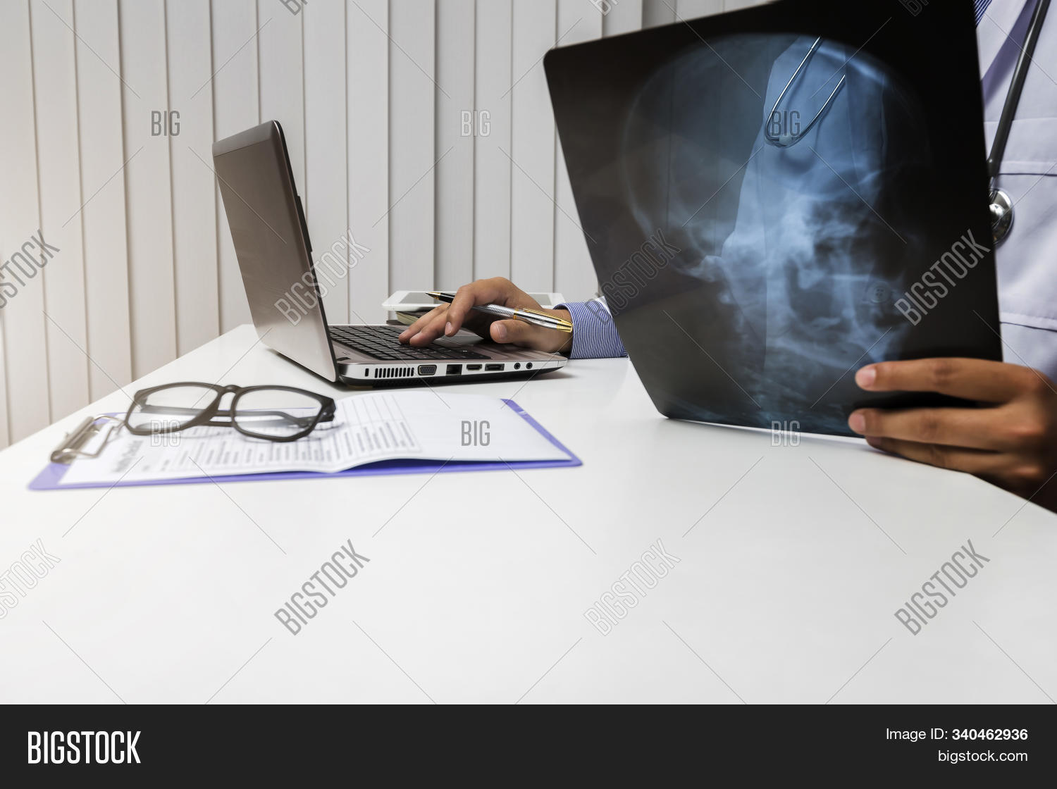 Doctor Diagnose Image & Photo (Free Trial) | Bigstock