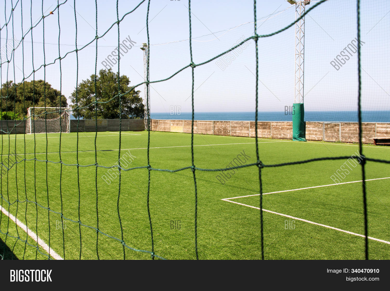 Look Through Net Empty Image & Photo (Free Trial) | Bigstock