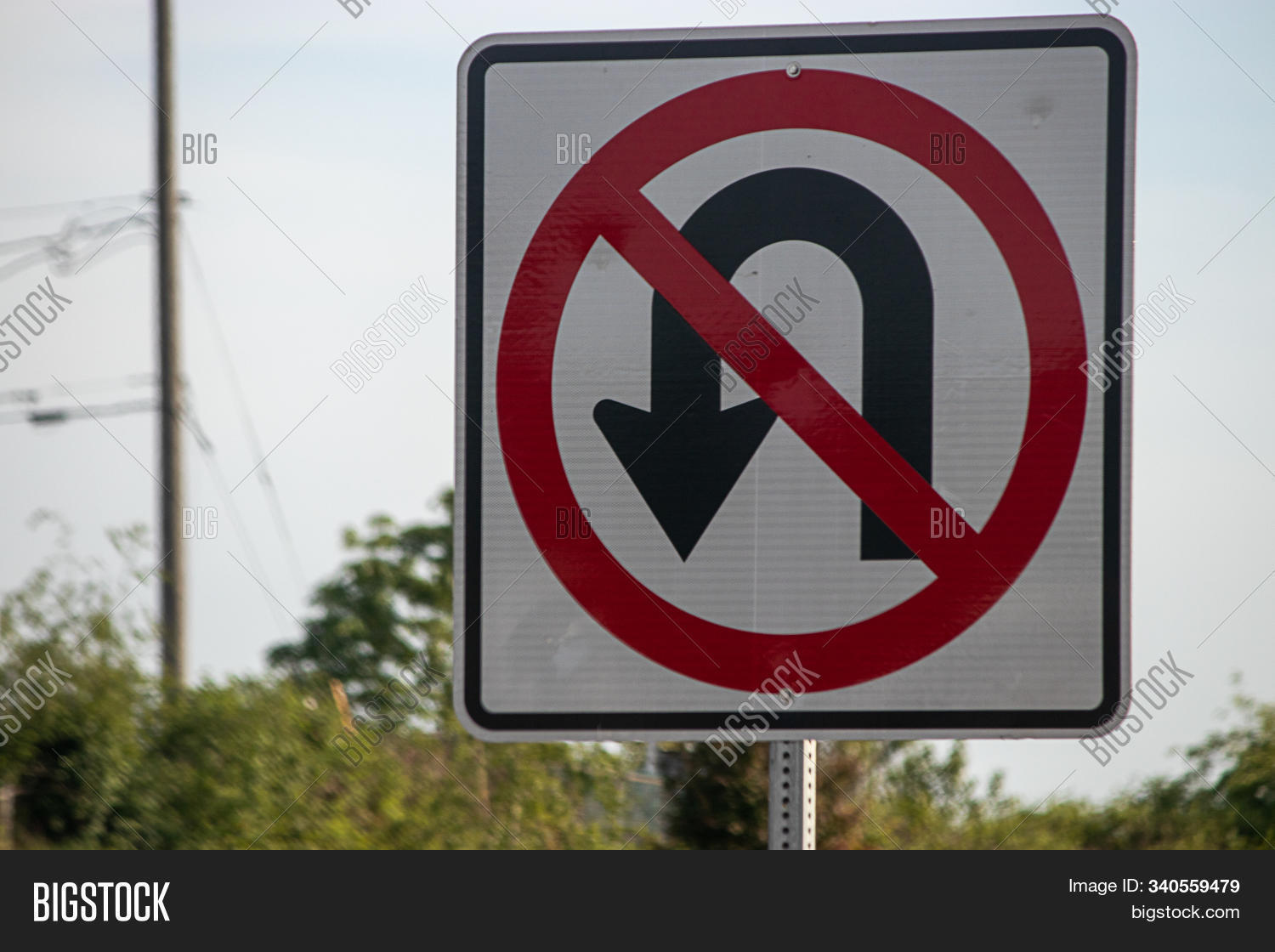 No U Turn Sign