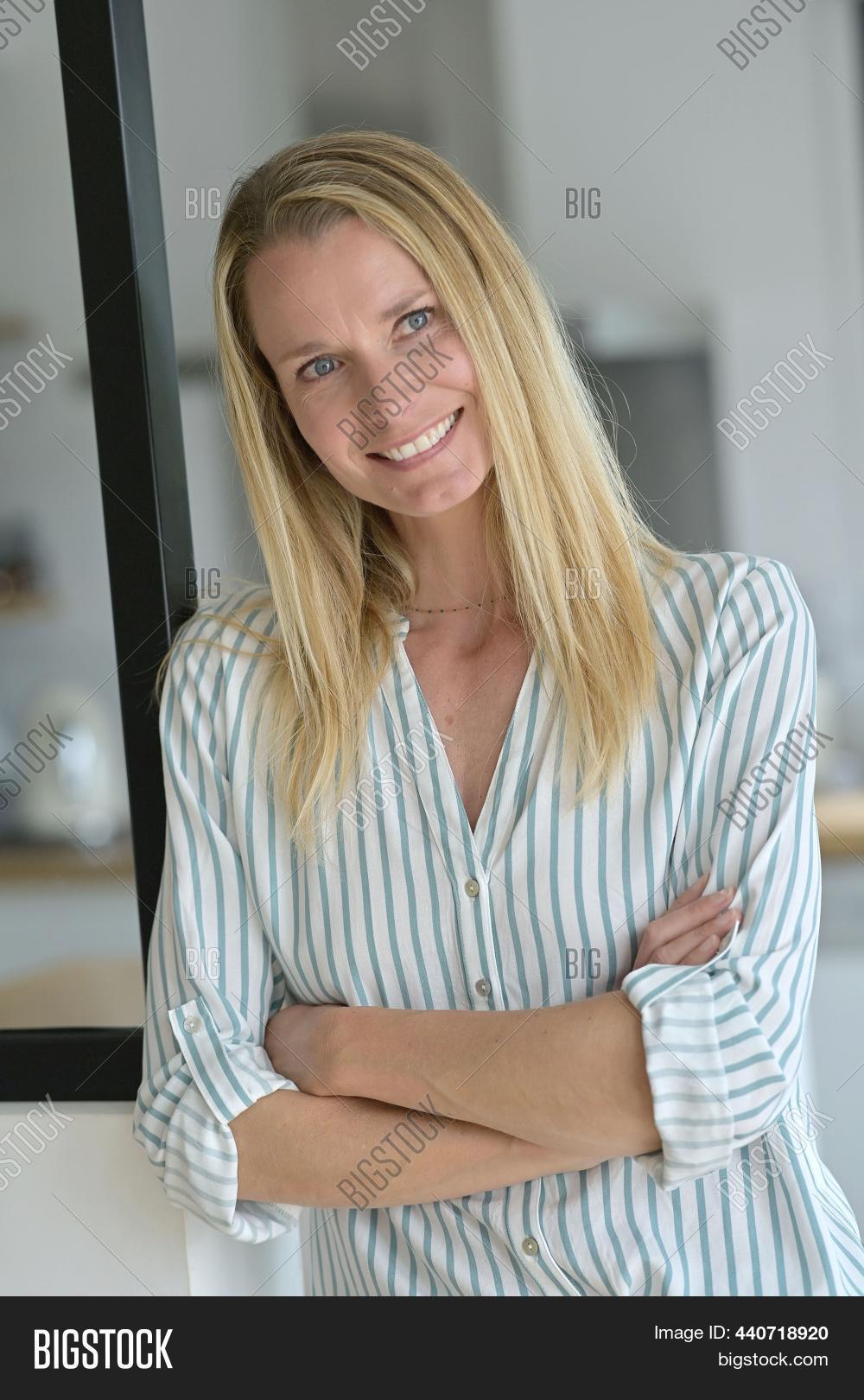 Portrait Beautiful 40- Image & Photo (Free Trial) | Bigstock