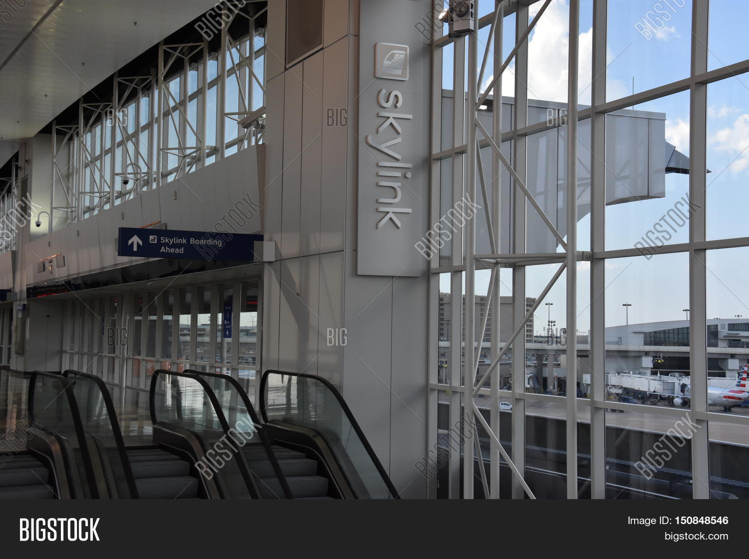 DALLAS, TX - SEP 19: Image & Photo (Free Trial) | Bigstock