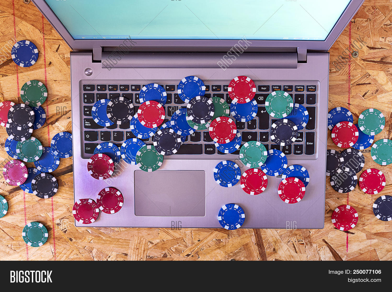 Online Poker Playing Image & Photo (Free Trial) | Bigstock