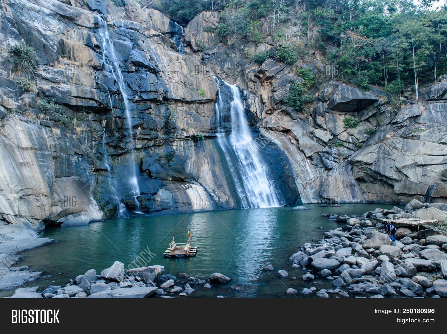 Hundru Falls Waterfall Image & Photo (Free Trial) | Bigstock