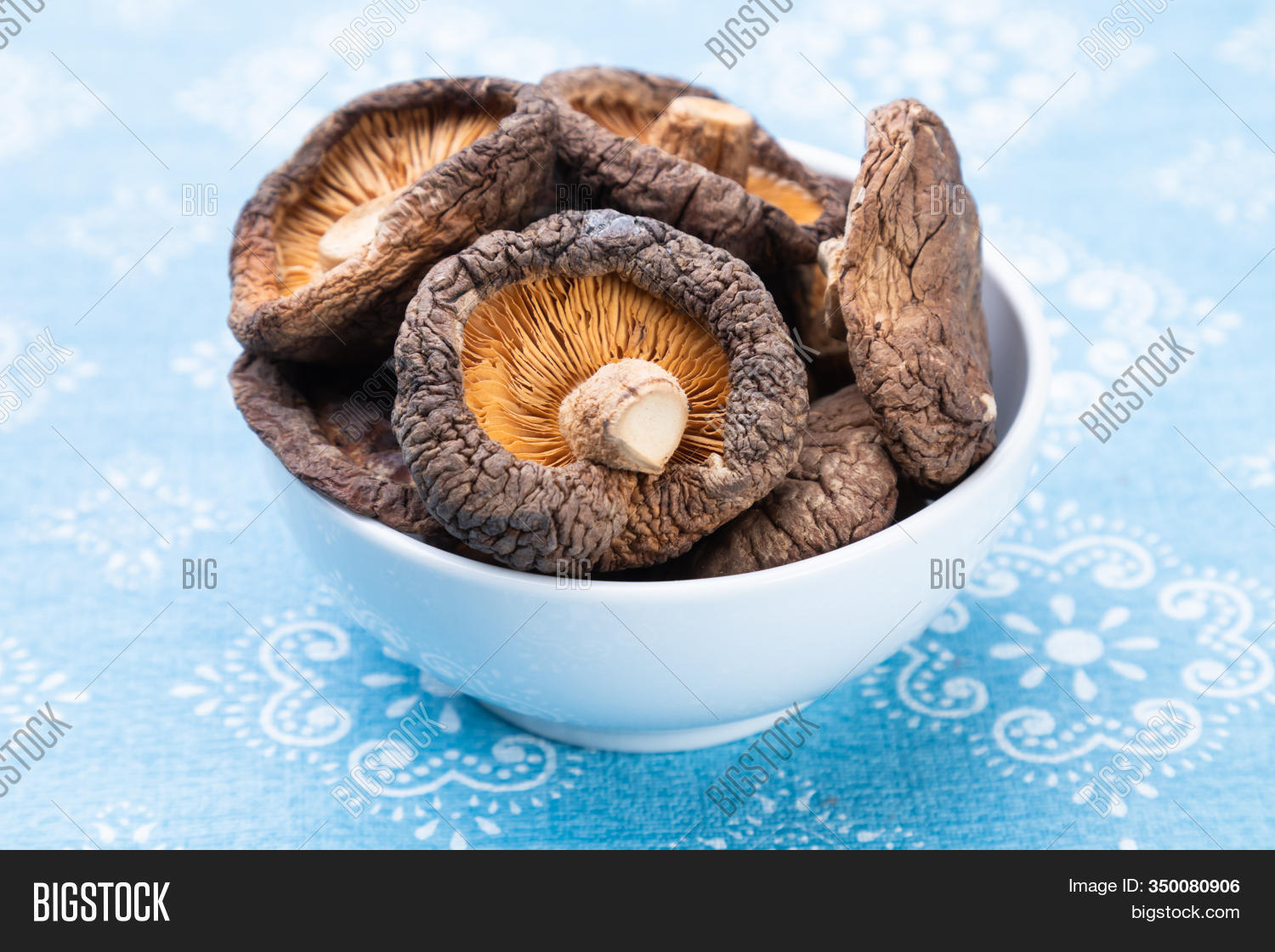 Dehydrated Shiitake Image & Photo (Free Trial) | Bigstock