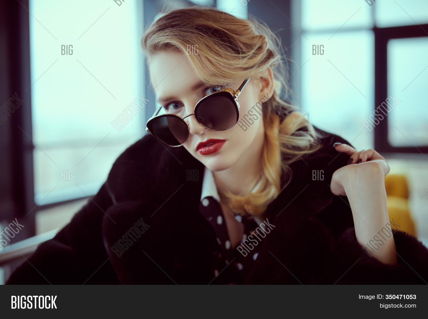 Portrait Glamorous Image & Photo (Free Trial) | Bigstock