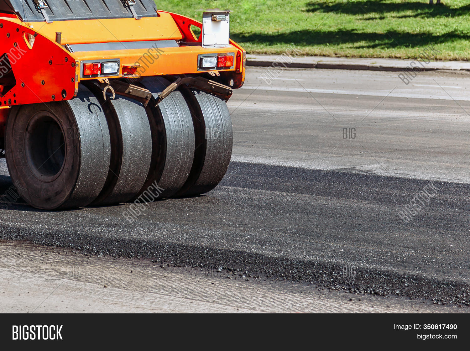 Road Roller Building Image & Photo (Free Trial) | Bigstock