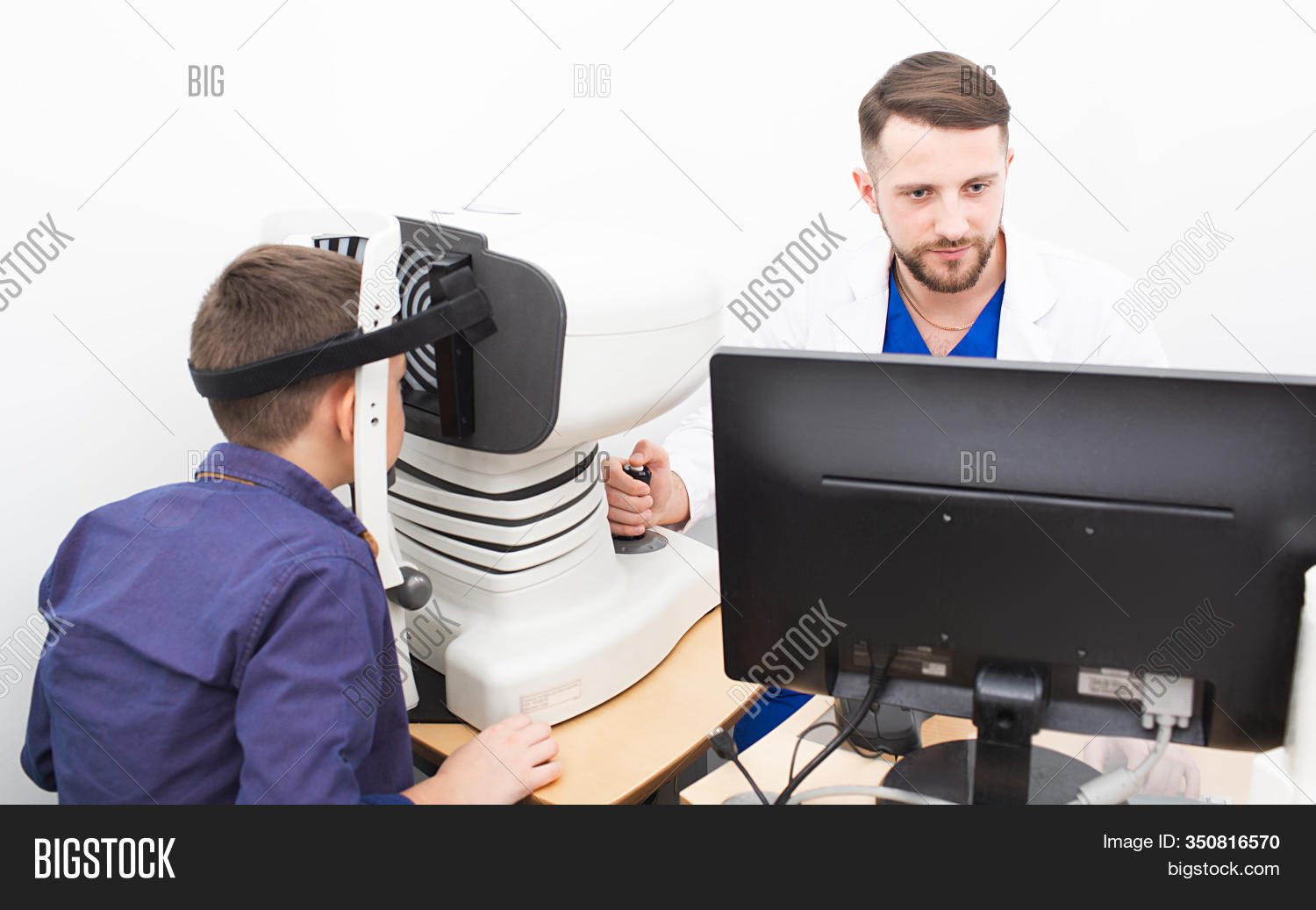 Optometrist Doctor Image & Photo (Free Trial) | Bigstock