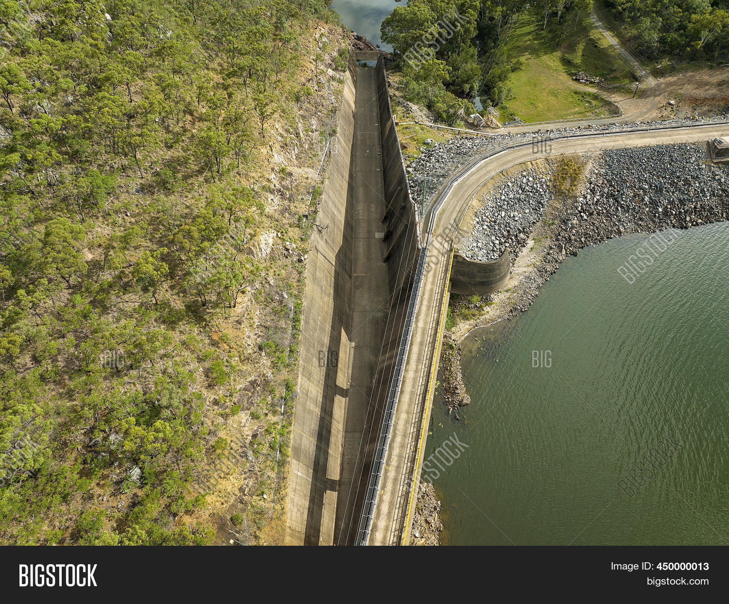 Eungella Dam Overflow Image & Photo (Free Trial) | Bigstock