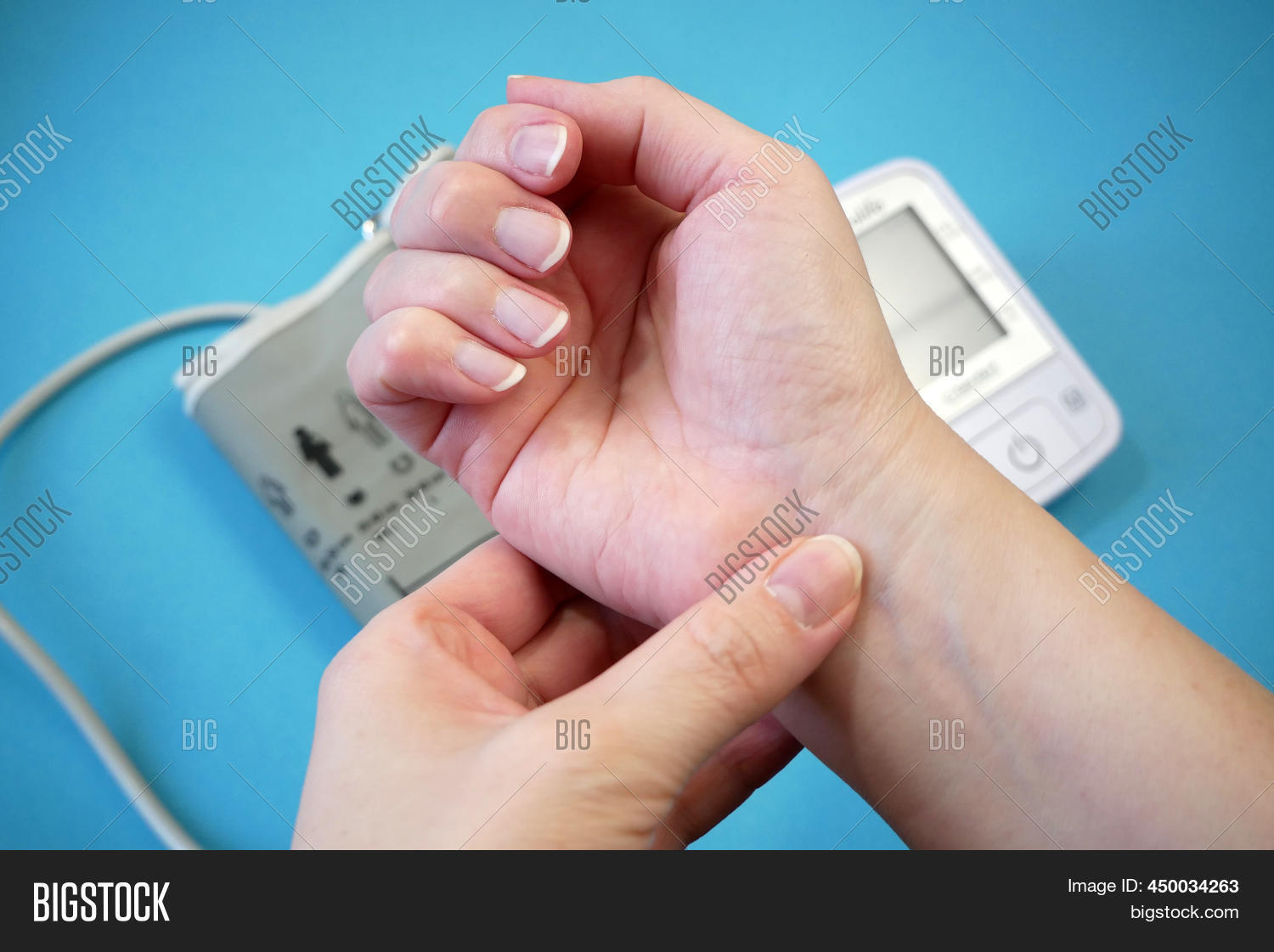 Pulse Measuring Hand Image & Photo (Free Trial) | Bigstock