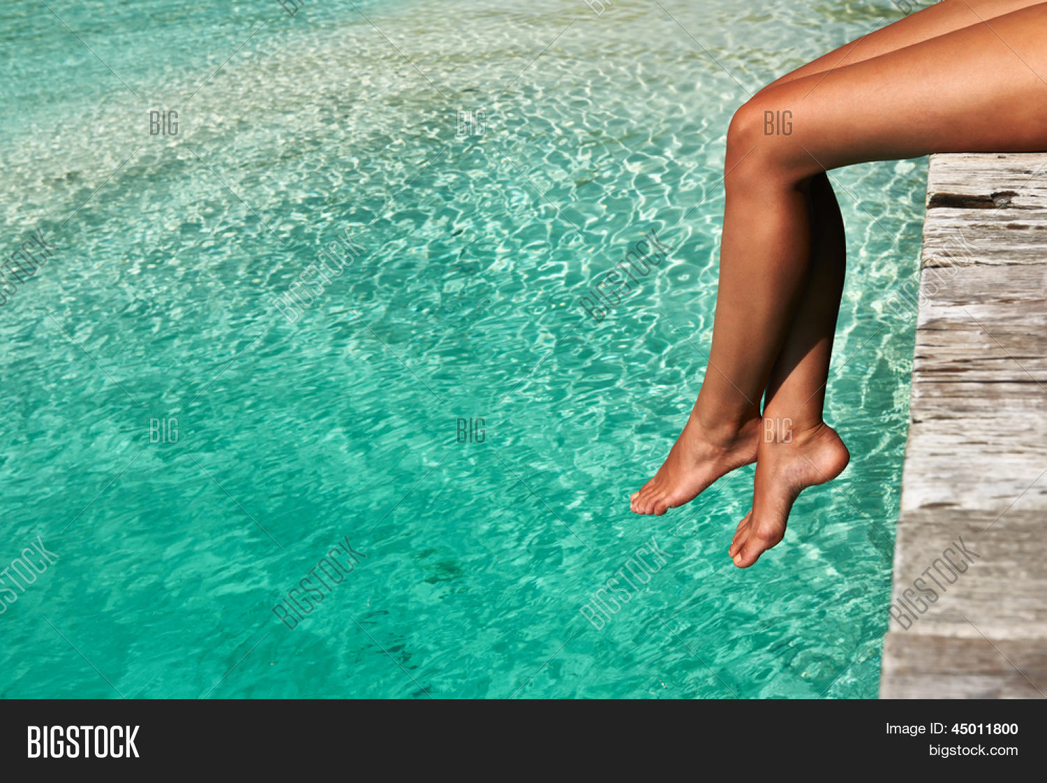 Woman's Legs Beach Image & Photo (Free Trial) | Bigstock