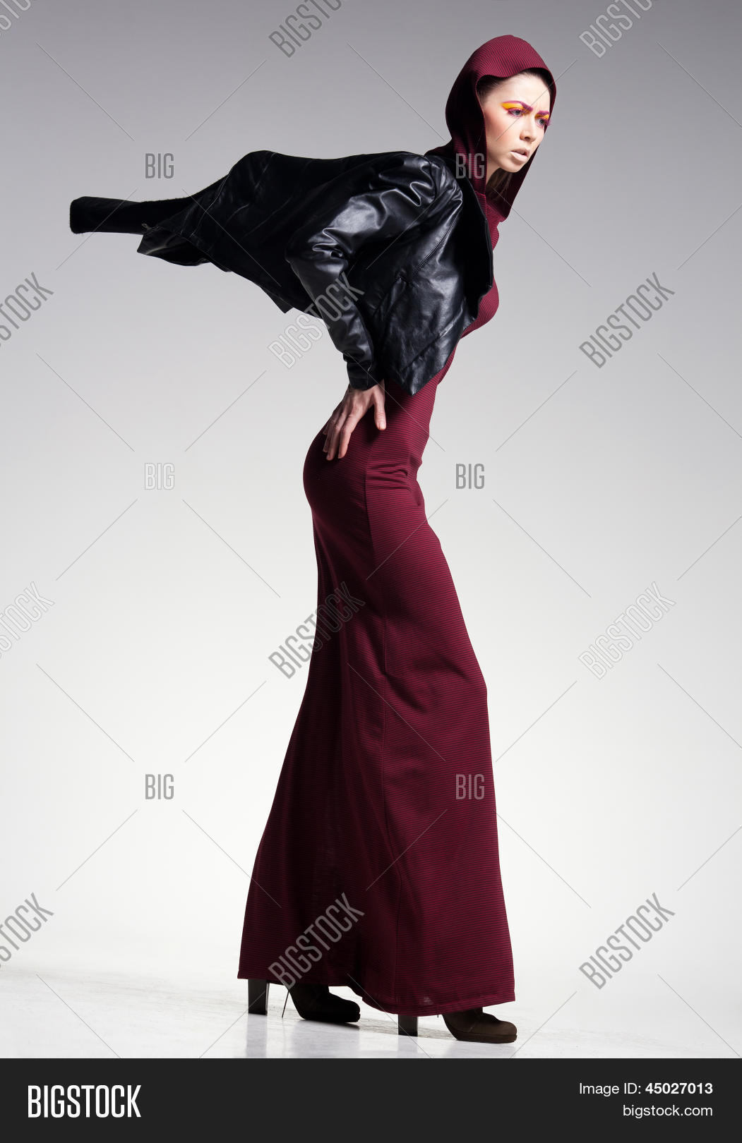 Woman Model Posing Image & Photo (Free Trial) | Bigstock