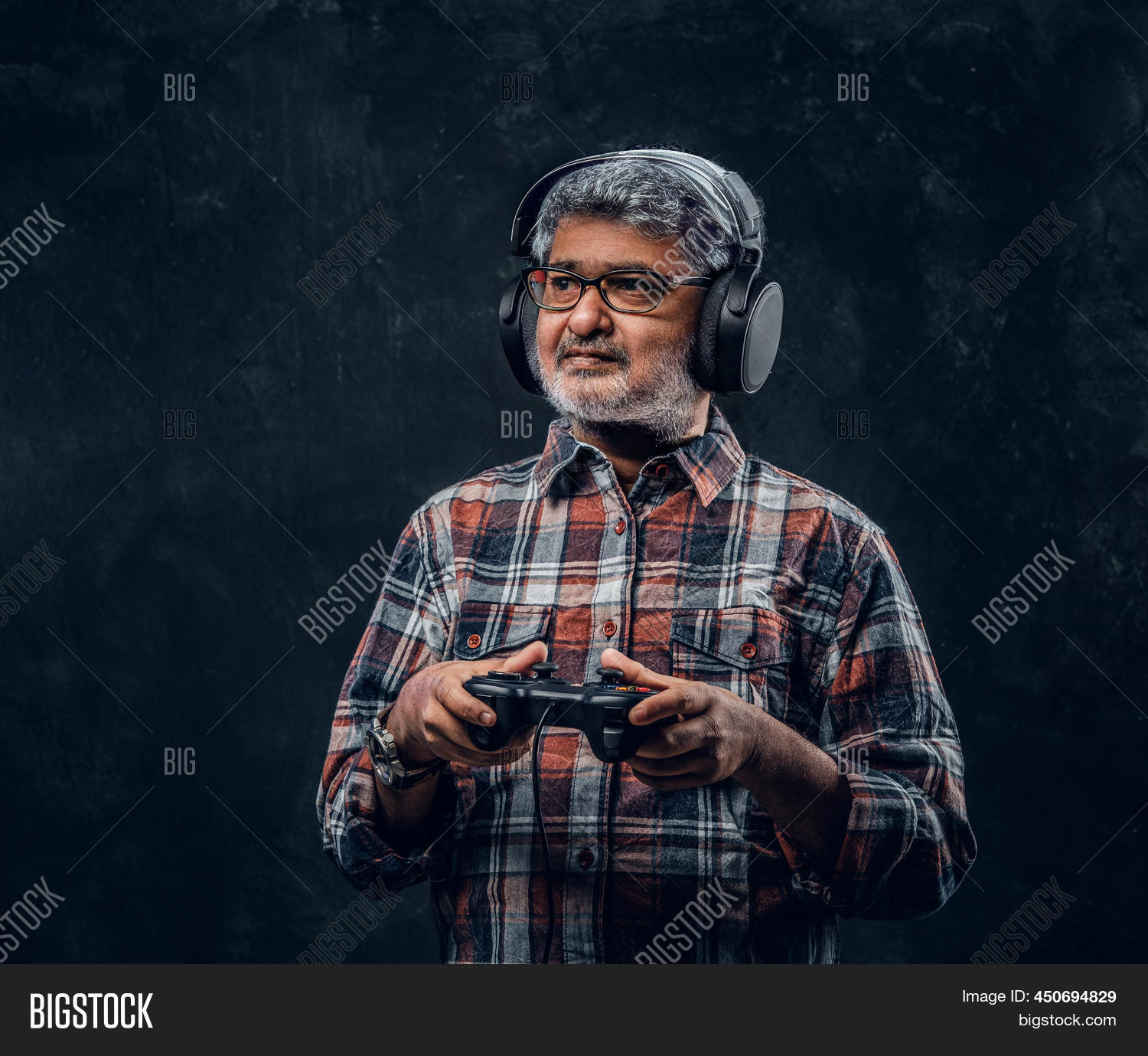 Indian Elderly Gamer Image & Photo (Free Trial) | Bigstock