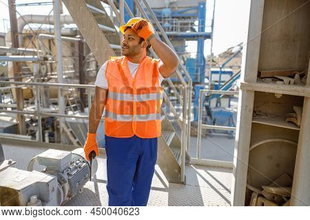 Experienced Worker Image & Photo (Free Trial) | Bigstock