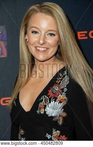 Kelly Washington Image & Photo (Free Trial) | Bigstock