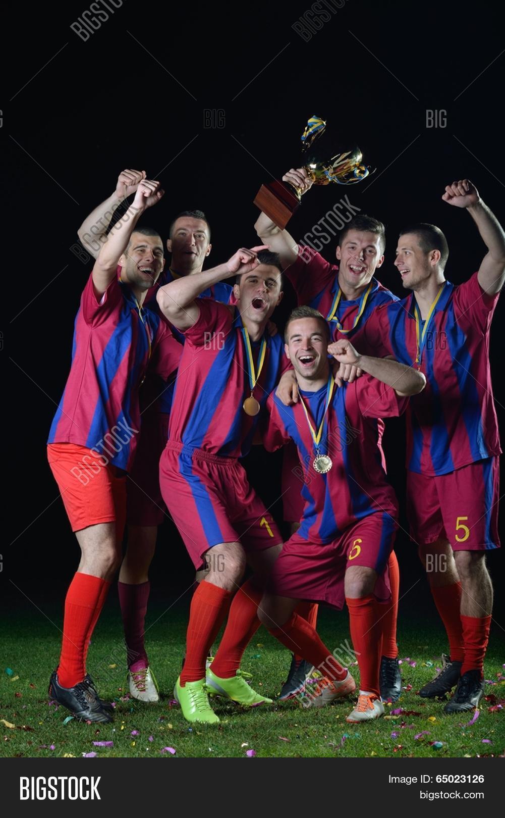 Soccer Players Team Image & Photo (Free Trial) | Bigstock