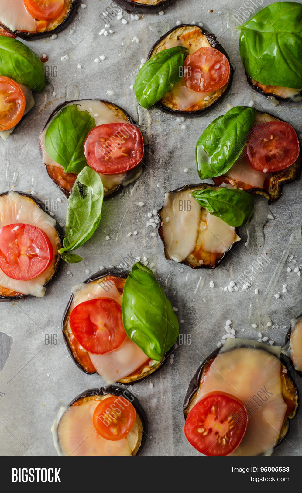 Vegetable Mini Pizza Image & Photo (Free Trial) | Bigstock