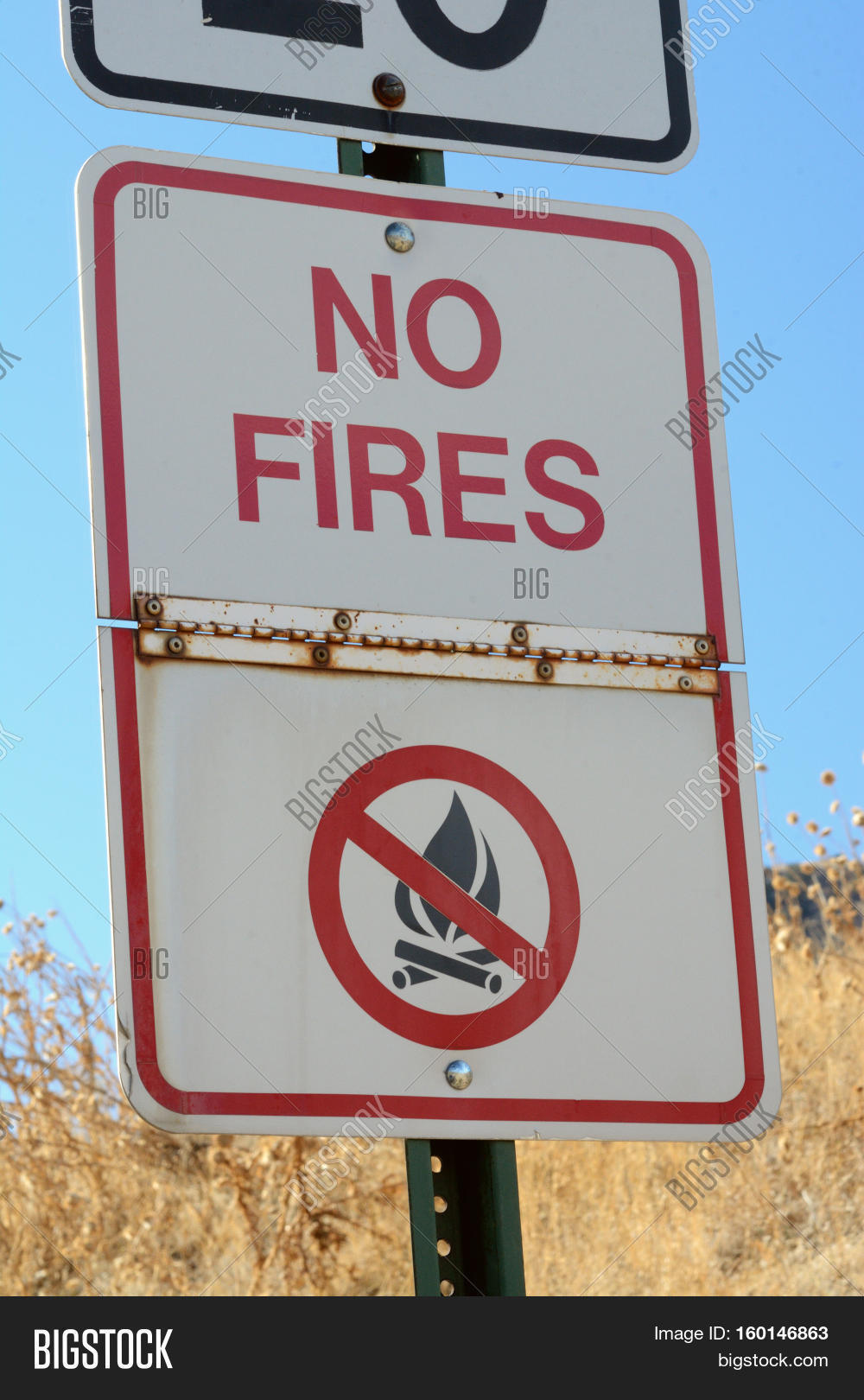 Red Flag Warning Sign Image & Photo (Free Trial) | Bigstock