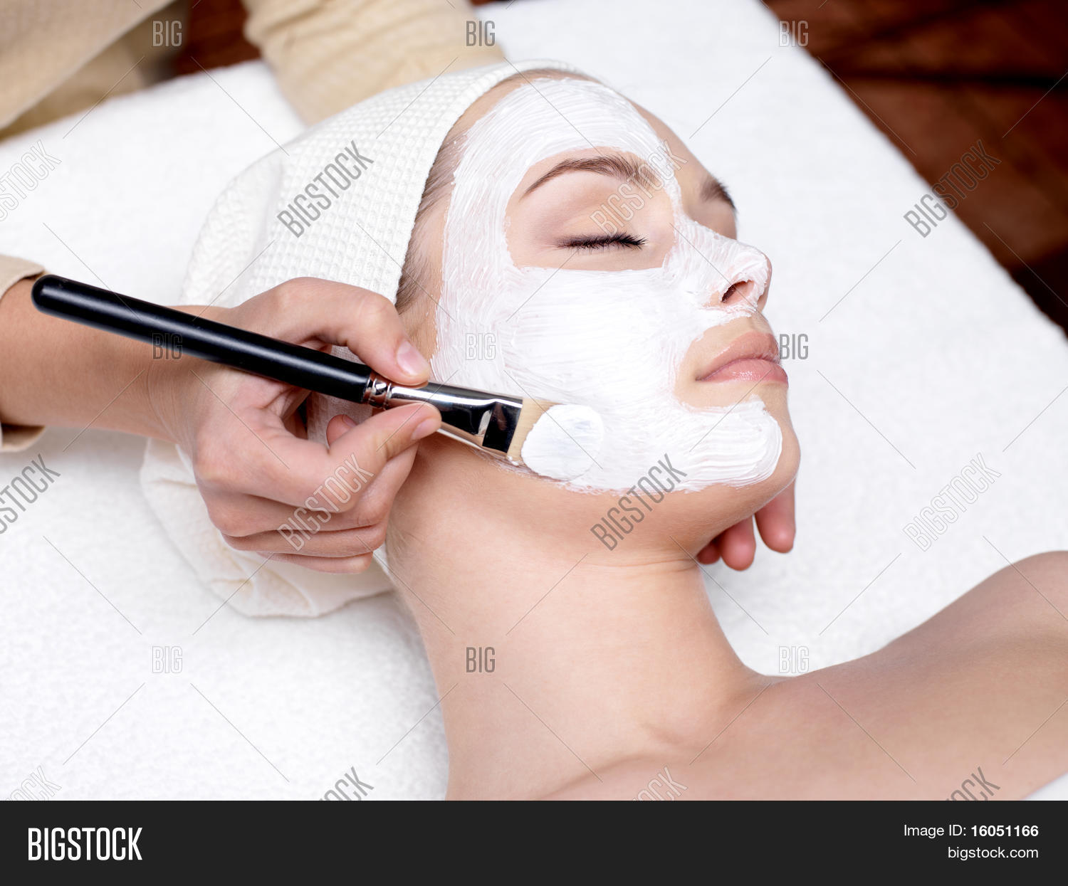 Cosmetician Applying Image & Photo (Free Trial) | Bigstock