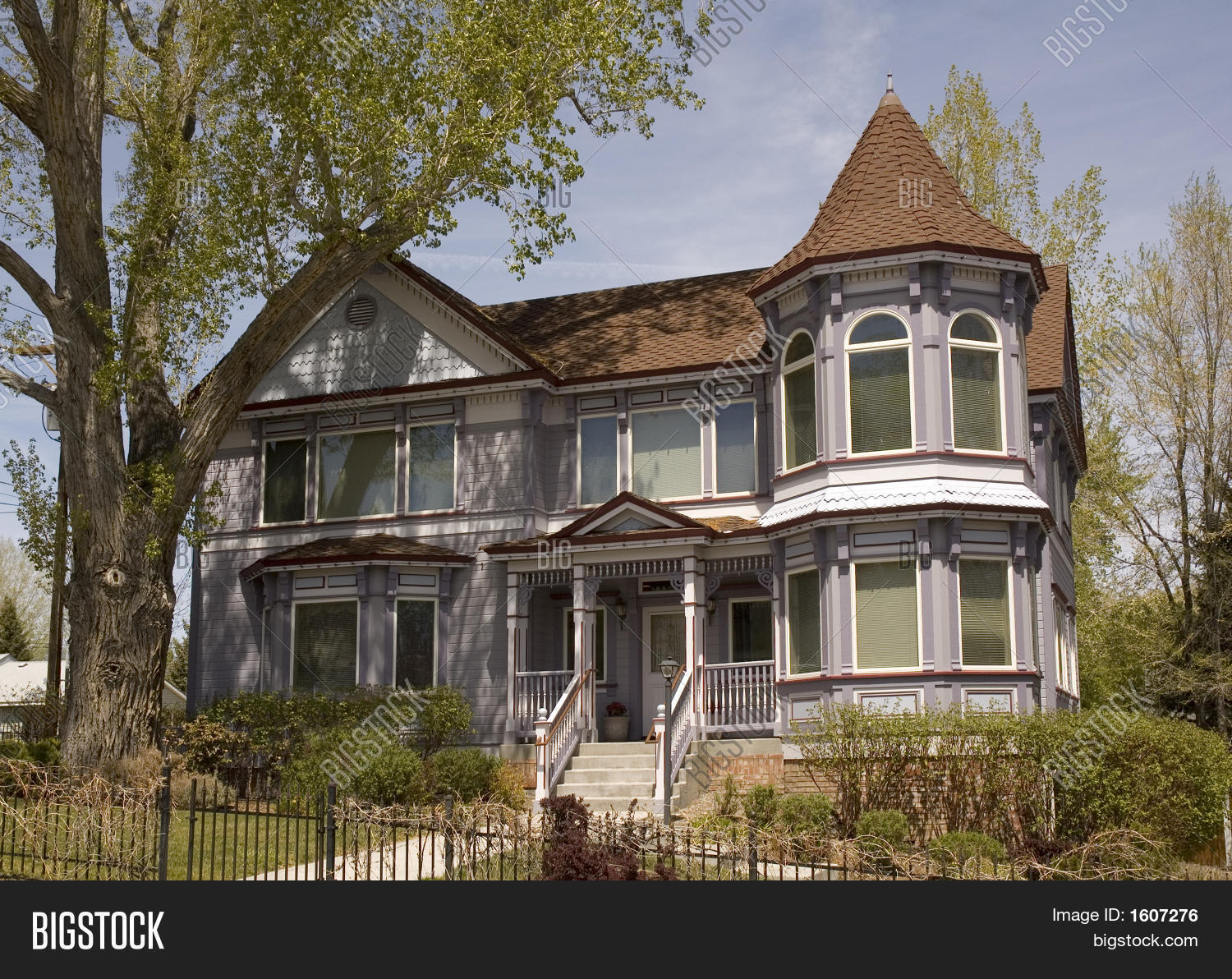 Victorian Home Image & Photo (Free Trial) | Bigstock