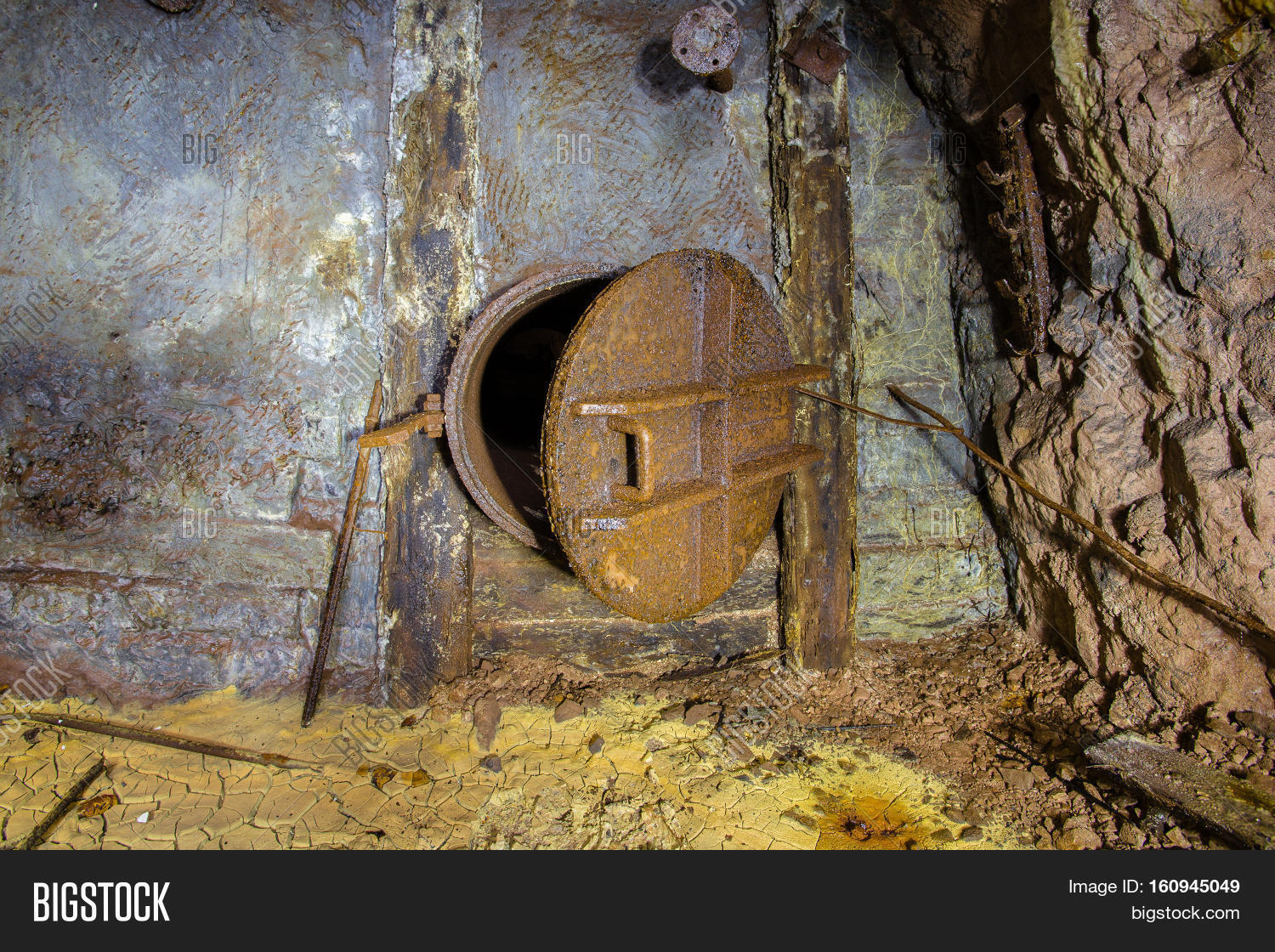 Underground Ore Mine Image & Photo (Free Trial) | Bigstock