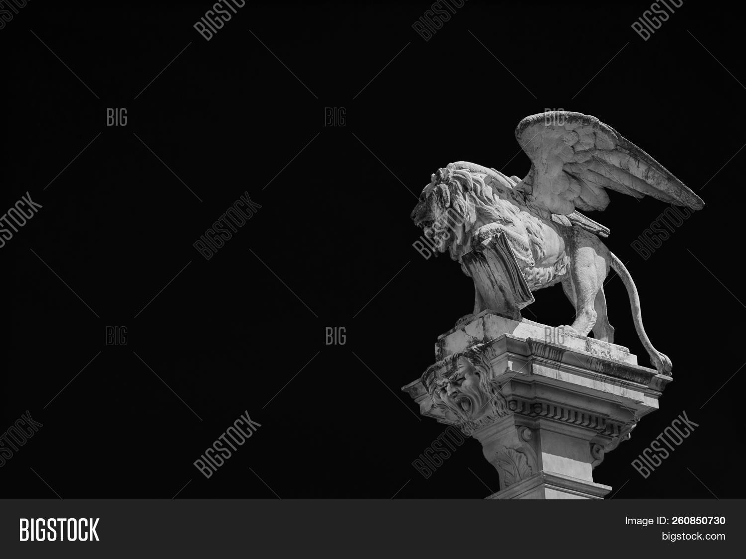 Saint Mark Lion Symbol Image & Photo (Free Trial) | Bigstock