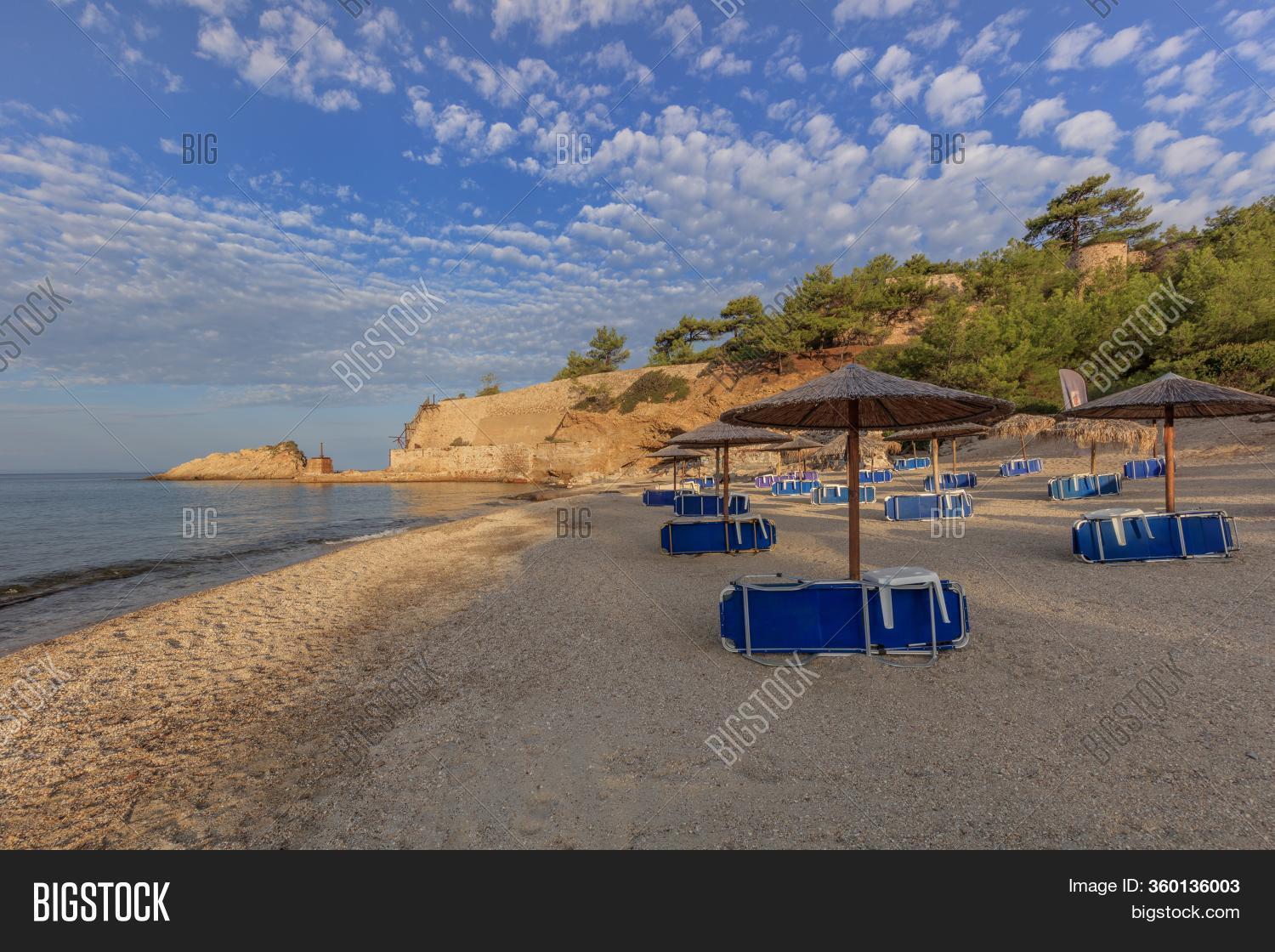 Sunrise Metalia Beach Image & Photo (Free Trial) | Bigstock