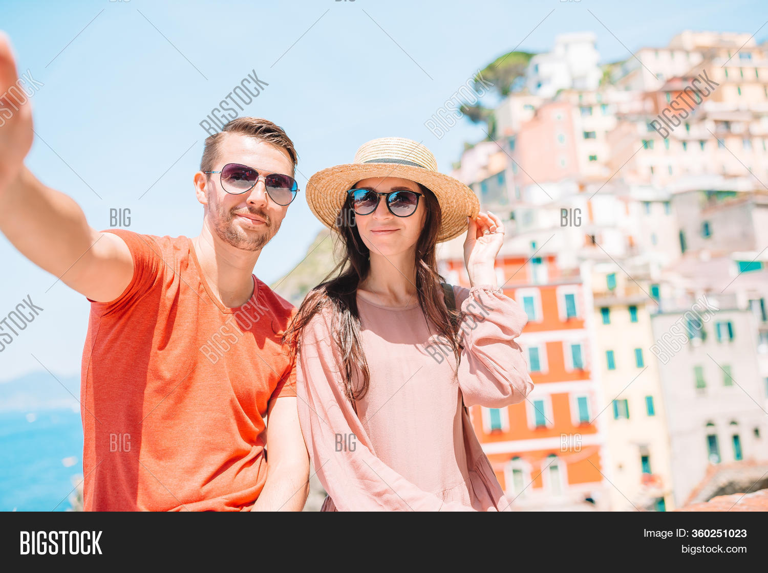 Young Tourist Couple Image & Photo (Free Trial) | Bigstock